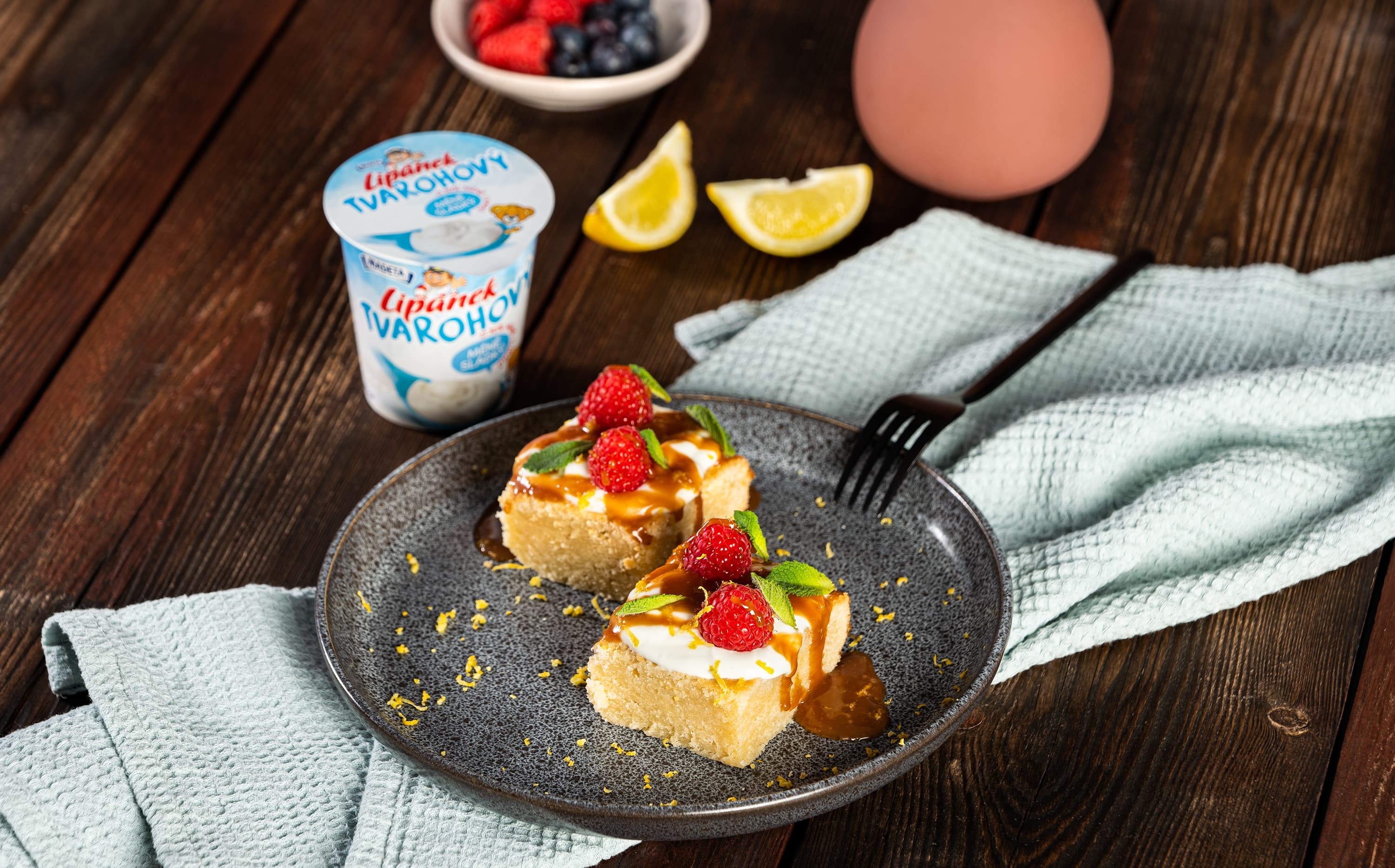 Hrnčekový citrónový koláč s tvarohovým Lipánkom | Lipánek.cz